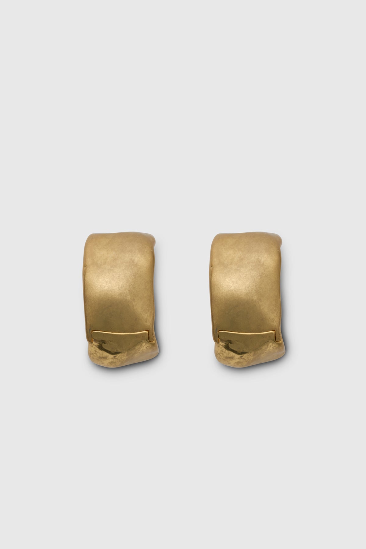Soliel Hoops in Gold - CAMILLA AND MARC® C&M – CAMILLA AND MARC - INT